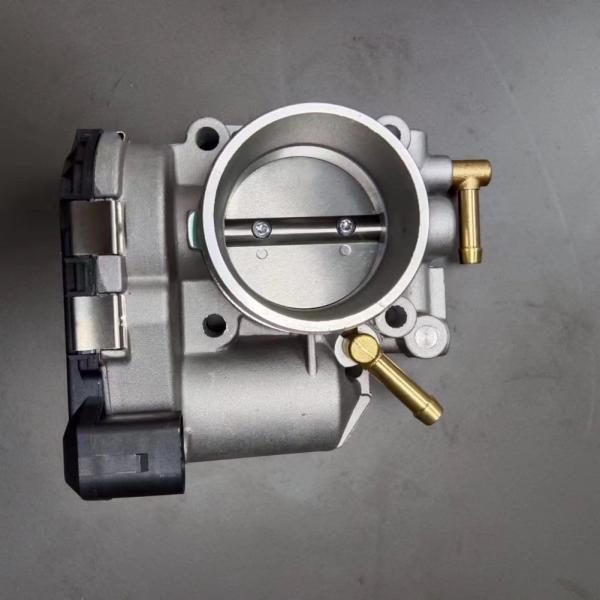 商品名:  CHERISH-AUTO 1PCS OE 036133062D Electronic Throttle Body Valve Compatible with V-W G-OLF B-ARA LUPO J-ETTA A-UDI A...