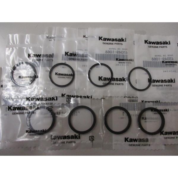カワサキ純正品　43049-1068×４個，43049-1092×４個