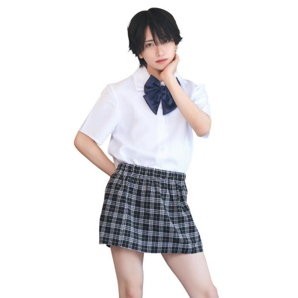 【 ハニーボーイ 制服 女装男子 女装コスプレ メンズコスチューム】男性向け女装コスプレシリーズ「Honey Boy」より、爽やかな印象の制服スタイル。スタンダードな半袖シャツにチェック柄スカートを合わせた、正統派の女子高生風コーデです。ス...
