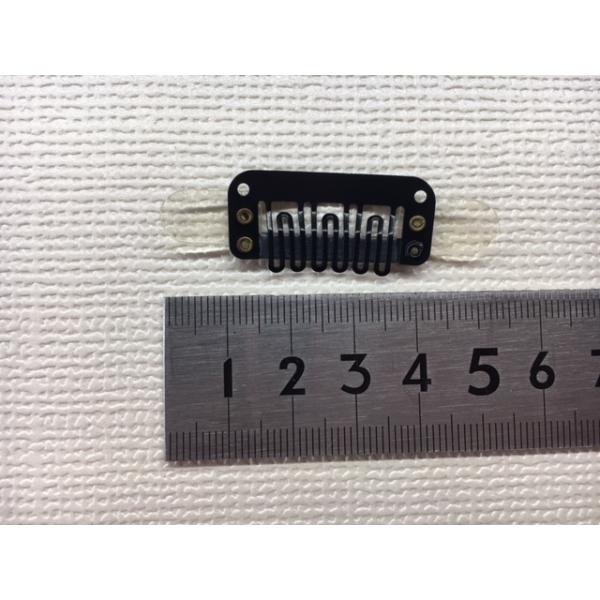 かつら ウィッグ カツラ  ベロ付ストッパーピン 貼り付けタイプストッパー 接着タイプピンウィッグ用ストッパーピン　ベロ付き縦約1,5cm、横約3cmのストッパーピン本体に縦約7mm横1cmのベロがついています。爪先端が丸く加工されています...