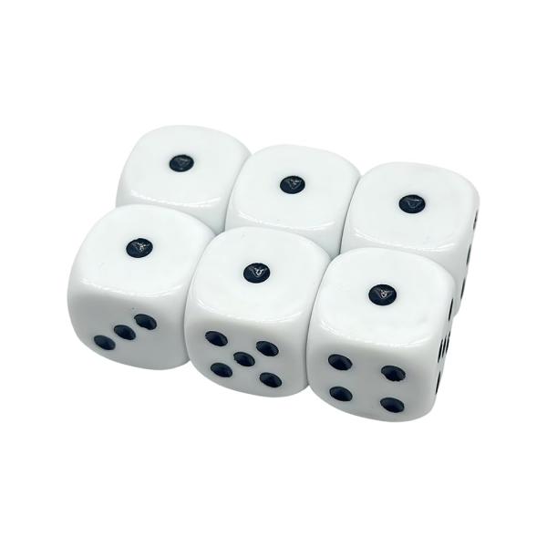 【商品概要】【商品仕様】サイズ：22mm×22mm。6個セット　色：白または黒。ゲームや教育など、様々なニーズに対応できます。【高耐久アクリル製】丈夫で衝撃に強い高品質のアクリル素材，定期的にプレイする場合でも、長期間保管する場合でも、サイ...