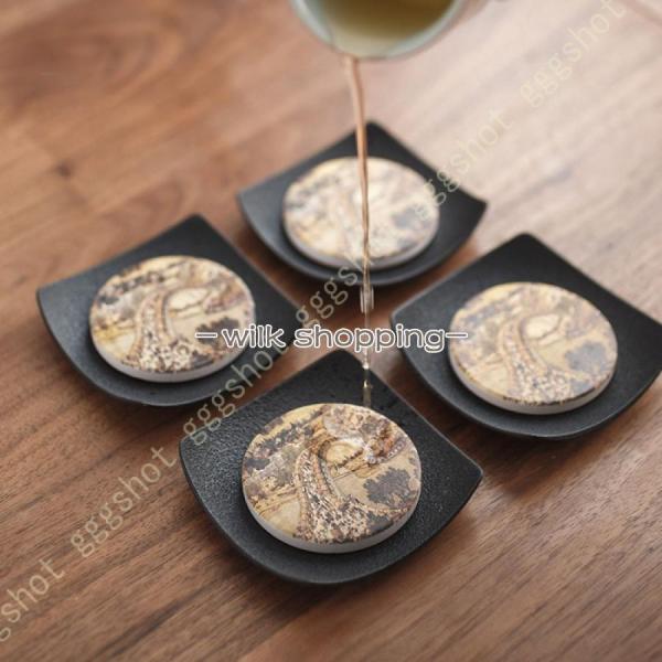 商品の説明 材質：セラミック。 サイズ：デザイン1、2、3=8.5*8.5*1.8cm。デザイン4=直径8.6*1cm。デザイン5、6=8.5*8.5*1cm。具体的な図案は商品画像説明をご覧ください。  1.セラミックで作られたコースター...