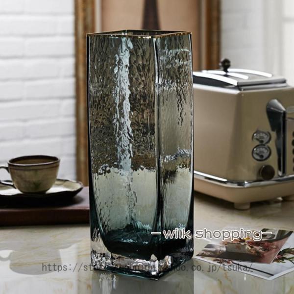 商品名: ガラス花瓶素材: ガラスサイズ：口径×高さ：8*20cm、8*25cm、8*30cm、10*25cm、10*30cm（スタッフ採寸のため、若干の誤差が生じる場合がございます）場所: 窓辺、玄関、寝室、書斎などガラスボトル 水耕栽培...