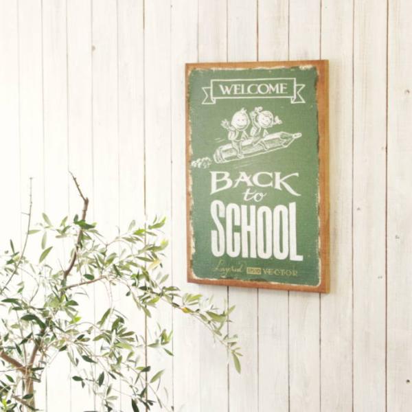 商品説明 ザックリとしたジュート素材にお洒落なプリントを施したキャンバスボード！50cmx70cmのボリュームのあるサイズが壁面のアクセント、お部屋の空間演出に役立ちます。木のフレームにキャンバスを張ったシンプルな構造の為、軽量で裏面にはフ...