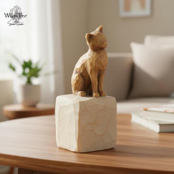 “動物の家族は、なぜか私達の気持ちがわかるみたいです。その上で ― 私達がどんな感情・状態でいようとも、すべてをありのままに受け止めてくれます。彼・彼女たちは、友情や辛抱強さ、そして心の安らぎを教えてくれます。献身的に、やわらかくやさしく、...