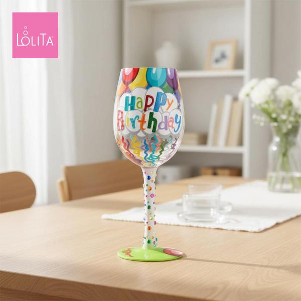 誕生日は1年に1回しかやってきません。だから、それにふさわしいものにしなくっちゃ。ストリーマーとは流れるリボンのこと。色とりどりのジェムストーンと、バルーンと。今日は誰の日? そう、あなたの!キュート&amp;ポップ！ エネルギーに溢れ、人...