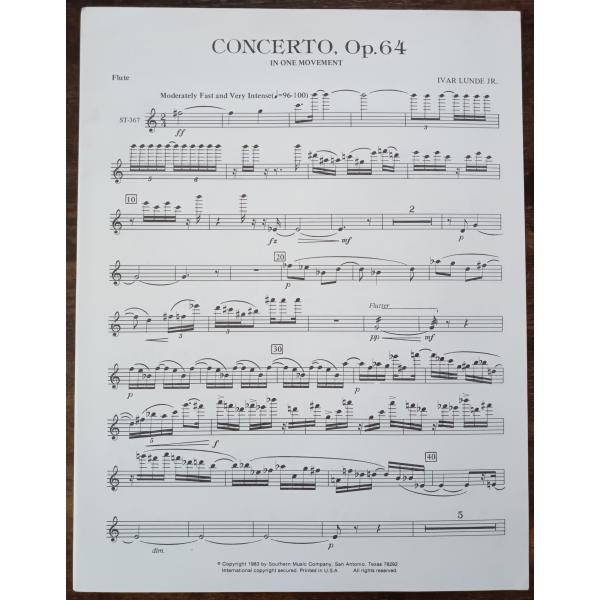 ●　商品データ【編成】FluteOboeBb ClarinetBassoonHorn・こちらの楽譜は中古品です。上記のパート譜のみでスコアはありません。●　商品の状態　カバー：楽譜を挟むカバーはありません。楽譜：少しヤケ、しわ、汚れがありま...