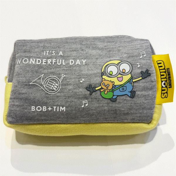 ミニオンのかわいいホルン用マウスピースポーチです！外装は柔らかなスウェット素材で、内装は中ををキレイに保つ洗える内袋と、取り外し可能なクッション付きです。かわいいミニオンと一緒に音楽を楽しみましょう♪適用楽器：フレンチホルン仕様：チャック式...