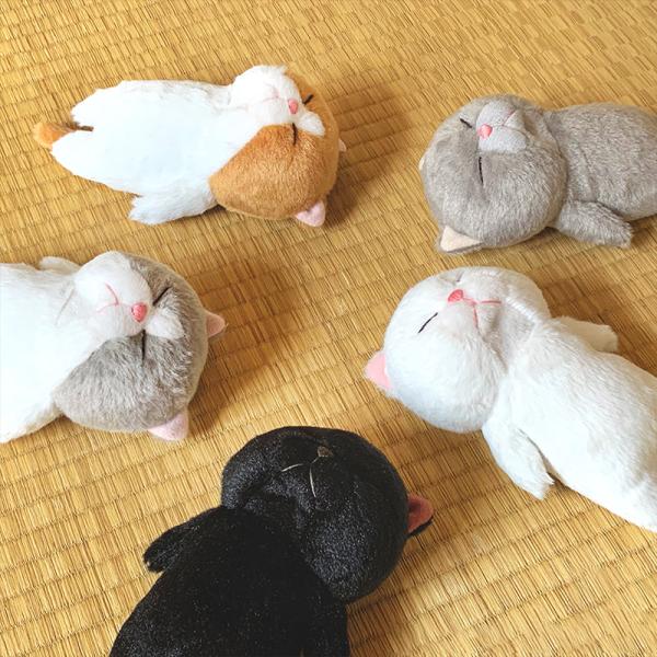 【製品詳細】■商品名：ぼうみたいなねこ ぬいぐるみ■メーカー：内藤デザイン研究所■全長：約16cm■素材：生地/綿：ポリエステル　　　　ペレット：ガラス