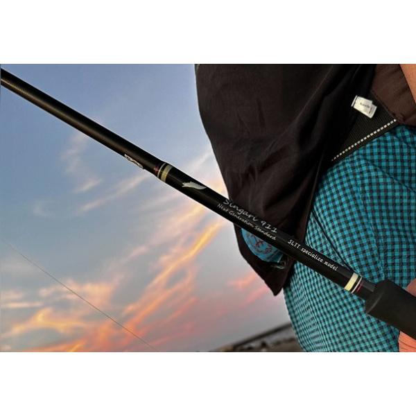 活性が下がったタチウオ特有の、テンヤを軽く押さえてくる甘噛みバイト。シーバスロッドのような張りのあるティップではタチウオは違和感を感じてすぐにテンヤを離してしまう。アタリがあっても掛けられないのだ。ティップセクションからベリーセクションにか...