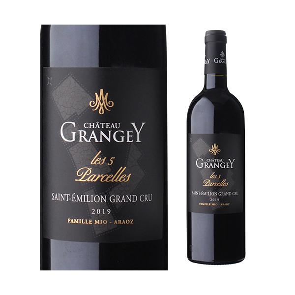 シャトー グランジェイは、サン テミリオンのアペラシオン地区、サン クリストフ デ バルデスというコミューンに位置しています。平均樹齢50年。50%をステンレスタンクで12ヵ月熟成。濃いガーネット色で、香り高くスパイシー。赤身肉、ソースを使...