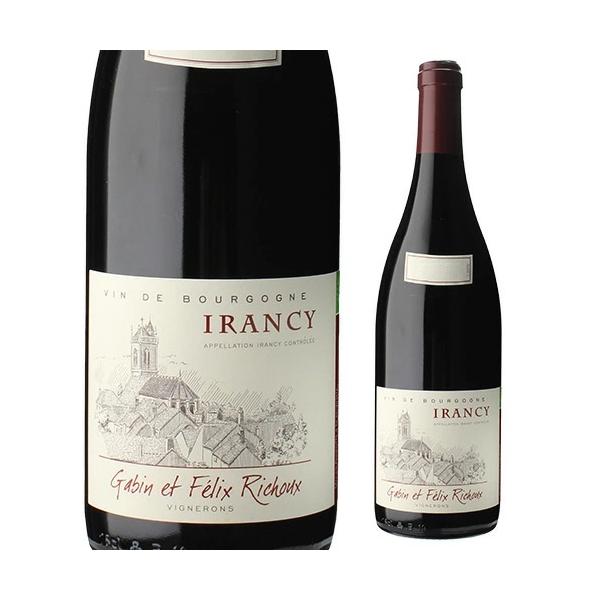 深みのあるルビー色。ラズベリーやクランベリーなどのピュアな赤系果実。セルフィーユなどの優しいハーブ。フレッシュできれいな酸とほのかに感じるミネラルさが北部で造られたピノ・ノワールを連想させます。口当たりは柔らかくピュアな果実味、優しいタンニ...