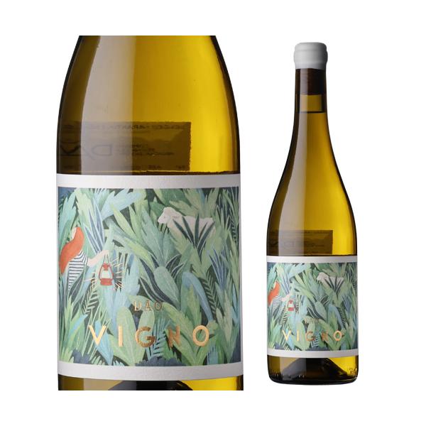 「原産地を忠実に反映した本物のワインを造る」ことを掲げるダンのワイナリー。一つの区画に、複数の異なるブドウ品種を並べて栽培。かつては、環境条件がブドウ品種に影響したとしても、その年の収穫が失われないようにするため、このような植え方が一般的だ...