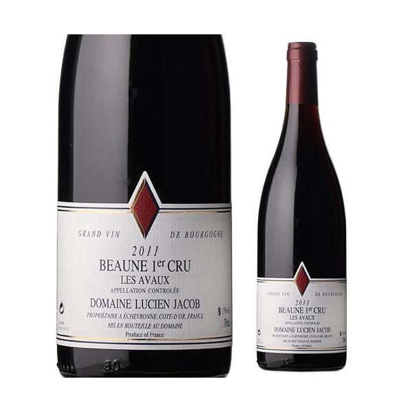 ドメーヌ ルシアン ジャコブは、ブルゴーニュ地方のボーヌ地区に位置する家族経営のワイナリーで、代々受け継がれる伝統と革新を融合させたワイン造りで知られています。熟した赤い果実の香りと、スパイスや土のニュアンスが調和しています。口に含むと、し...