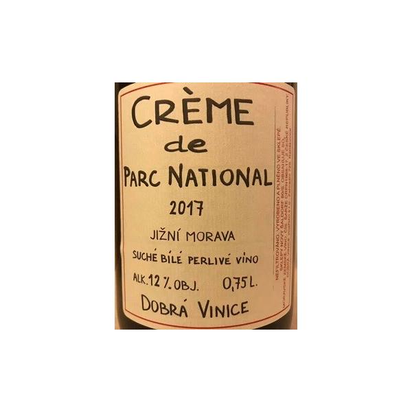 こちらはNarodni Parkの微発泡バージョンです。彼のワインとしてはかなりきれいなタイプといえますが、ドブラらしいふくよかでジューシーな味わいは健在で、品種のブレンドだけにとどまらない複雑な風味を見つけることができます。マスクメロンの...