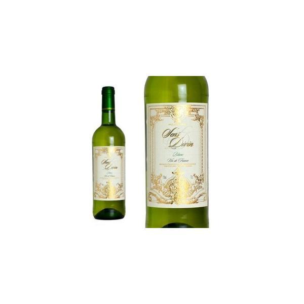 このワインは最高の低温発酵技術と白ワインの中で最良であるブドウ品種によって造られています。新鮮なフルーツの香りがする素敵な白ワインで、味わいはやわらかく、熟した果実に満ちています。食前酒として、また魚や魚介類と合わせてもおいしく味わっていた...