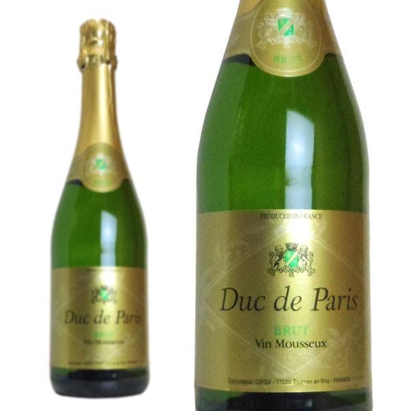 フランスでスパークリングワイン生産量No.1のコンパニー・ブランセーズ・デ・グラン・ヴァン社からユニ・ブラン種100％で造られるブラン・ド・ブラン！“パリの公爵”という名のスパークリングワインは、ブーケと新鮮さを引き出すためヴォーヌ・シャル...