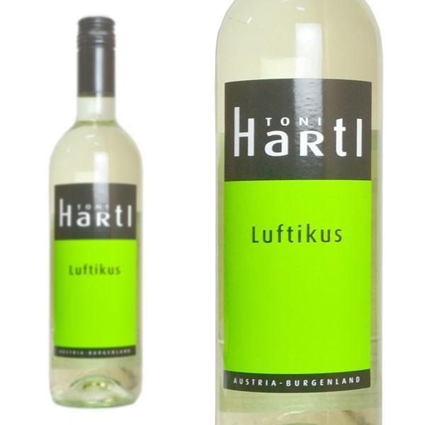 オーストリア辛口白ワイン愛好家大注目！ノイジードラーゼー湖から北西に20km弱、ライゼンベルク村で1996年に設立。ライタベルクとテルメンレギオンに合計25ヘクタールの畑を所有。2003年に継承した現オーナー3代目トニー・ハーテルはビオディ...