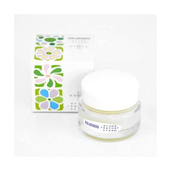 □商品詳細シューズ・バッグ・ウェア・グローブ・革小物などのデリケートなレザーグッズをお手入れするために新しく作られた消臭効果＜グリーンティーエキス＞配合のツヤ革専用レザークリームです。【特徴】〇消臭効果のあるグリーンティーエキスを配合した弱...