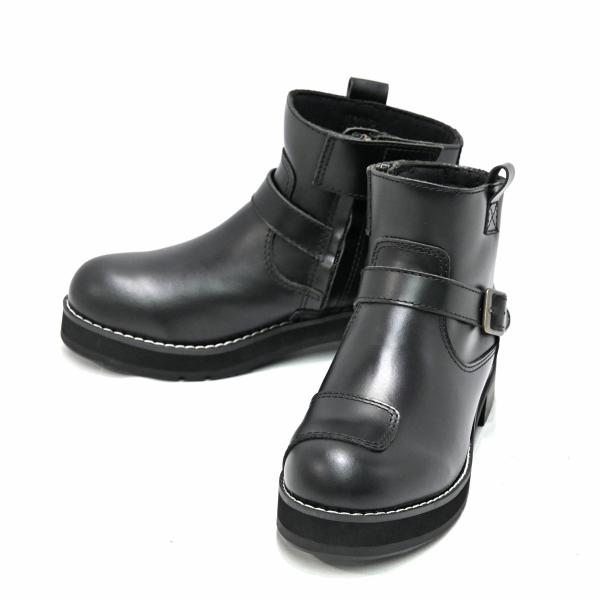 【商品説明】■ピジョン■初めてのバイクブーツが分からずに　とりあえずで買ったブーツがのちに後悔する事が無いように。足首の可動域を初期から最大限ストレスフリーになるように、極限までショート化し、そして長く履ける　街中でも履ける　教習所からベテ...