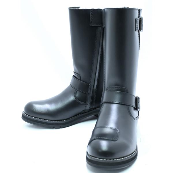 【商品説明】■クロウについて■見慣れた定番的エンジニアブーツより　少し長め筒丈が踵から筒上まで265ｍｍこだわりのデザイン。こだわりが一目でわかる、そして長い間履ける　街中でも履ける　教習所からベテランライダーまで自信を持ってお勧めします。...