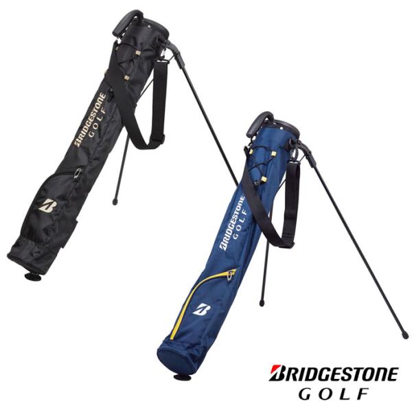 セカンドショット以降に使用するクラブ5〜6本収納可能なセルフクラブスタンド。クラブの置き忘れ防止等、セルフプレーに便利なアイテムです。小物もたっぷり入るファスナーポケット、タオルホルダーも重宝します。■BG（黒/ゴールド）、NA(紺)■中国...