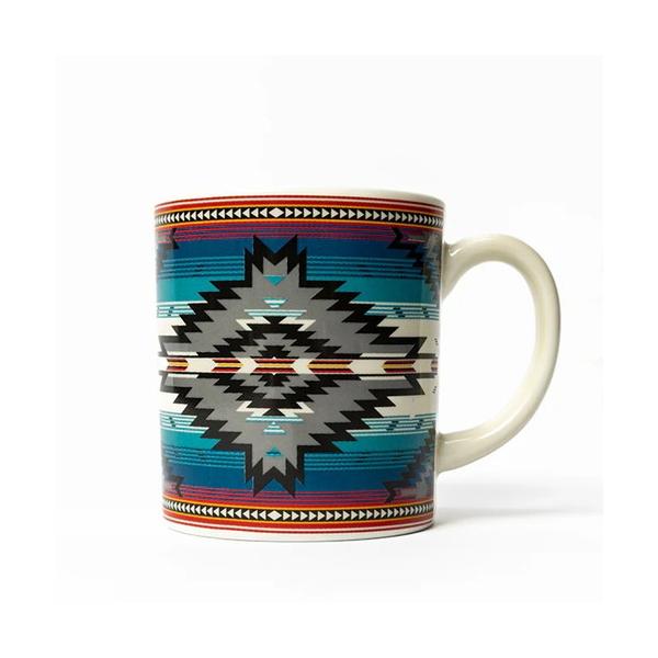 古くから丈夫な陶磁器として知られている波佐見焼のマグカップにペンドルトンならではネイティブデザインを施した日本限定マグカップです  PENDLETON オリジナルマグ SK100は古くから丈夫な陶磁器として知られている波佐見焼のマグカップに...