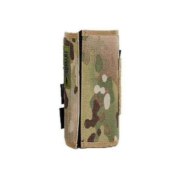 MATERIALコーデュラナイロンSIZE15.5cm×直径(内径)7cm程度カセットガス缶、ペットボトル、飲料缶、某オートバッ●スオリジナルウエット ティッシュ等に巻きつけて使う装飾用カバーです。ベルクロにより 多少のサイズ調整（直径）が...