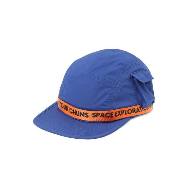 「SPACE EXPLORATION WITH YOUR CHUMS」の テープデザインが目を引くジェットキャップ  〈デザイン〉 「SPACE EXPLORATION WITH YOUR CHUMS （チャムスと一緒に宇宙探検をしよう！）...