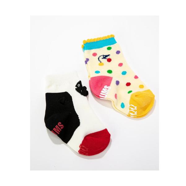 出産のお祝いにもおすすめ！赤ちゃん用のくつ下(2足セット)異なるデザインの2足セットで、男の子用と女の子用の2パターンで展開。裏側のチャムスロゴとブービーバードは滑り止めになっています。赤ちゃんのあんよをかわいくおめかしできちゃう人気のアイ...