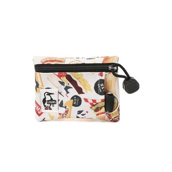 CHUMSのロングセラーアイテム、小銭、交通系ICカード、鍵を ひとまとめにできるキーコインケース  〈素材特性〉 環境を配慮し、使い終えた古着や工場での生産時に出た 残反（生地）を原料にした、100％リサイクルポリエステル 「RENU? ...