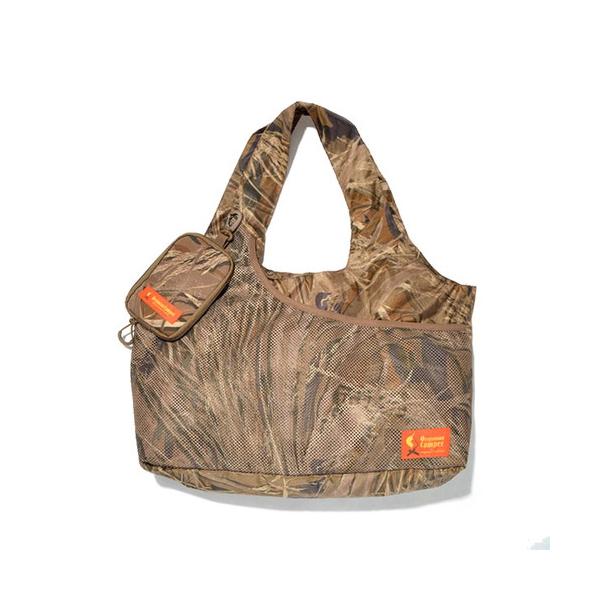 大容量ながら、軽量かつコンパクトをコンセプトにした、男性も普段から携行したくなるエコバッグ、マーケットトートです。元々は、キャンプに行く道中の買い出し用に大きなモノでもしっかり納められる、アウトドアテイストのエコバッグをイメージして作りまし...