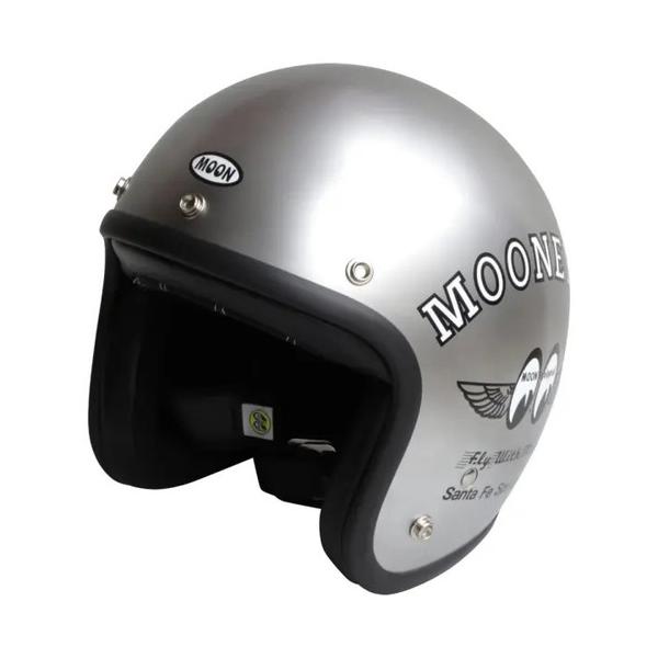 人気のMOONEYESのJETヘルメットに待望の新色”METAL”が数量限定で登場！  MOONEYESのトラディショナルデザイン”Fly with MOON”のジェットヘルメット 鉄のような独特な特殊なペイントで唯一無二の存在感。  内装...
