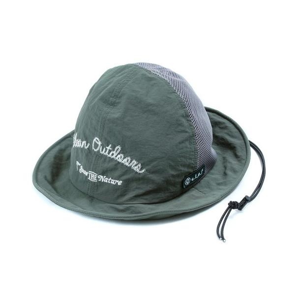RB7019 MT TRUCKER MESH B.CAP の ハットバージョン。 年々暑くなる夏に頼れるハット。 フロントには CLEAN OUTDOORS のロゴを チェーンステッチで仕上げました。  帽子のトップ部分を高くすることで、帽...