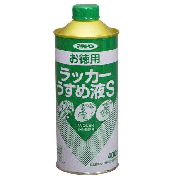 成分:有機溶剤用途1.ラッカー酒精塗料の粘度が高く、塗りにくいときにうすめる。2.塗料を塗ろうとする面の汚れを拭き取る。3.塗料を塗ったあとの塗装用具を洗う。4.塗料が衣服などについたときに拭き取る敵する塗料ラッカーや酒精塗料に適します。使...