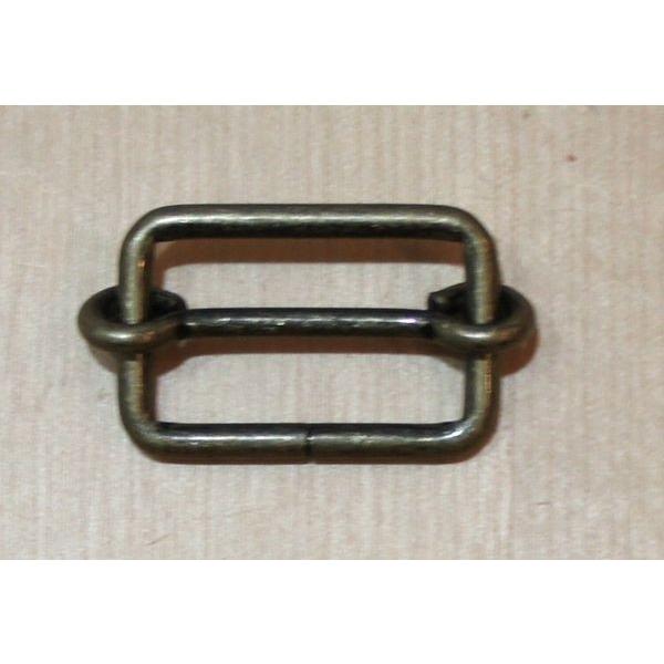 【発売日：2016年07月15日】内径25ミリの送り缶です。テープやループなどの長さ調節に角缶と合わせて使います。【サイズ】W25×H１4mm/径２.4mm(素材の厚み）カラー：アンティークゴールド※サイズは内径です。【メール便対象商品】ご...