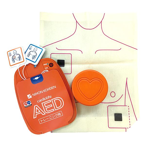 「アクトキッズ　AED+CPR トレーニングキット」は、AEDの操作と胸骨圧迫のやり方を同時に学べ、練習できるセット商品です。＜特徴＞１．本物のAEDとそっくりな練習用AEDでトレーニングできる！２．疑似心臓をバッグの胸部においてトレーニン...