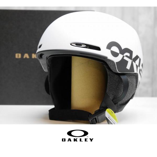 小学生程度を対象としたOAKLEYの子供用ヘルメット。軽量一体型シェルと快適な360°BOAフィットシステムを搭載。クラシックなスケートスタイルからインスパイアされたルックスと安全性を両立した、コストパフォーマンスに優れたモデル。ユース世代...
