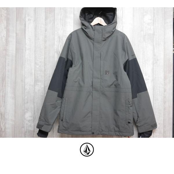 ・年式：2026・メーカー：VOLCOM・モデル名：PRIMRY INS JACKET・カラー：DARK GREY(DGR)・定価：42,900円(税込)雪山での快適性と機能性を追求したインシュレーテッドジャケット。V-Science 2レ...