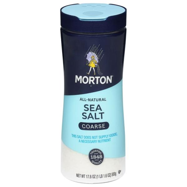 海水から採取された、モートンのシーソルトです。 粒の大きい粗塩タイプで、料理の仕上げに使いやすい食感が特徴です。 肉料理や魚料理、野菜、スイーツなど幅広いメニューに適しています。 振り出しや計量、注ぎやすいフタ付きで、用途に合わせて使いやす...