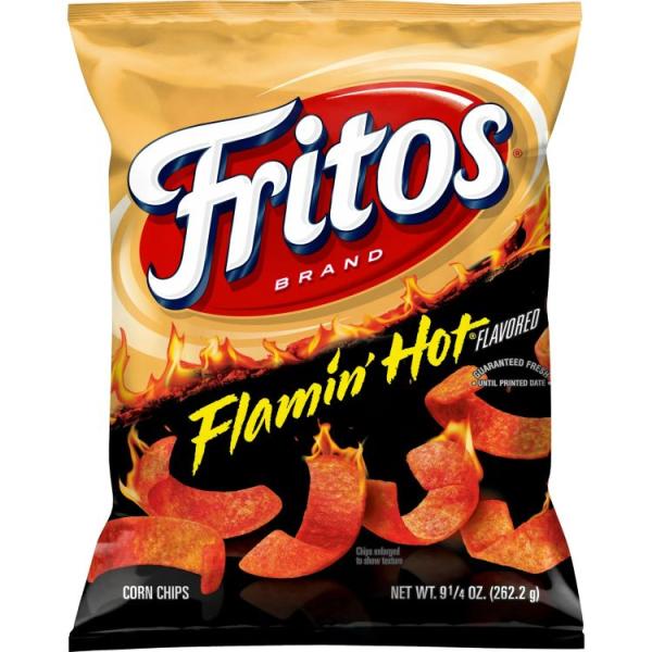 FRITOS?コーンチップスの人気は、この象徴的なスナックを独自の地位へと押し上げています。小さな町や家族のバーベキューから大都市のパーティーまで、この定番スナックは80年以上経った今でもファンを満足させています。Fritos Flamin...