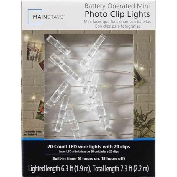 20個のLEDミニフォトクリップライト。透明な洗濯ばさみ型クリップ20個付き。写真幅は約8.5cm以下が理想です。常時点灯タイプ。点灯部分の長さ：約193cm。全長：約221cm。オン・オフスイッチには内蔵タイマー付き。タイマー機能は6時間...