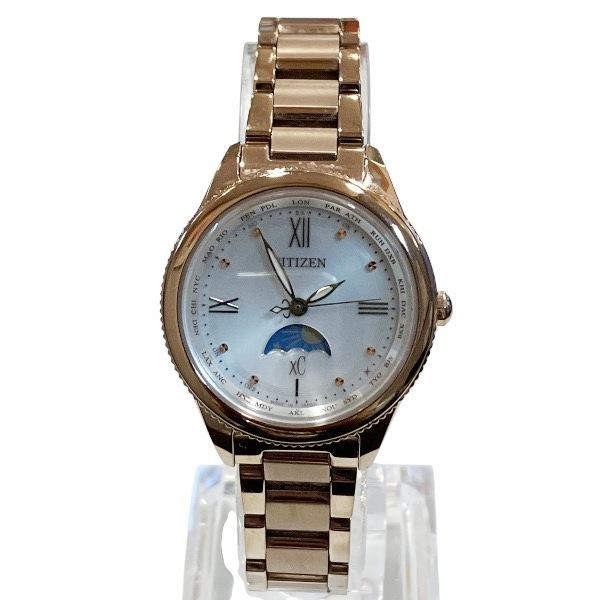 【ブランド】シチズン【商品名】XC クロスシー【型番】EE1004-57A【シリアル】3D2030493【ムーヴメント】電波ソーラー【材質】チタン【サイズ】ケース幅(リューズを含まず)×厚さ×腕回り(内径)×重さ約28.3mm×9.1mm×...