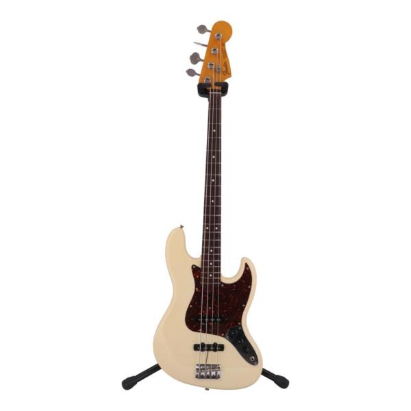 商品説明ブランド Fender　Japan商品名 エレキベース型番 JAZZ BASS JB-62シリアル/製造No F014996状態ランク Bランク/スレ、汚れなど使用感はありますが、通常使用に問題のない状態です。付属品 付属品の有無/...