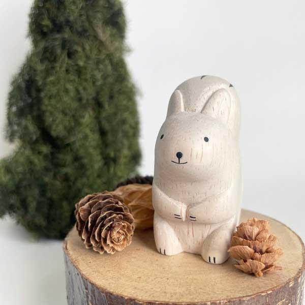 ◆サイズ 　　　幅5.4ｘ奥行2.8ｘ高さ6cm◆材質          　天然木（ファルカタ）　　　インドネシア プレゼント 贈り物 ギフト スクワロル