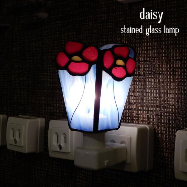 ◆サイズ 幅7×高さ12cm◆電球 　E-12/10Ｗ×1◆備考 　LED電球もお使いいただけます。フットライト ステンドランプ フットランプ ステンドガラス ステンドグラス おしゃれ 足元灯 常夜灯 寝室 玄関 廊下 階段 贈り物 結婚祝...