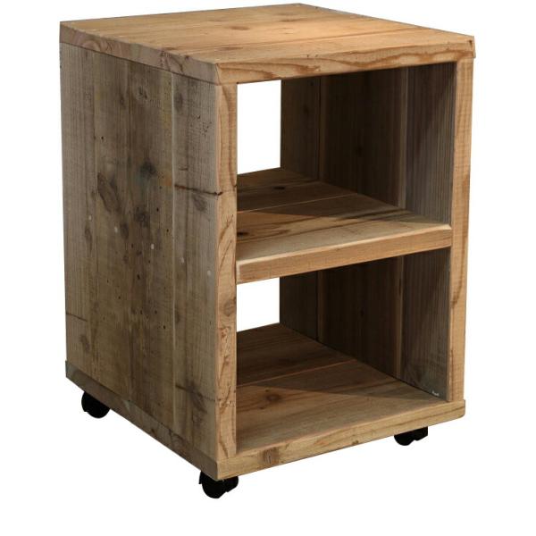 【素材・生産】OLD ASHIBA（足場板古材）※実際に建築現場で使用された無垢の杉足場板です。本社広島県廿日市市の工場で一つ一つ手作業で選別→水洗い→天日乾燥→研磨→製作→出荷を行っています。【組み立て】組み立て不要の完成品