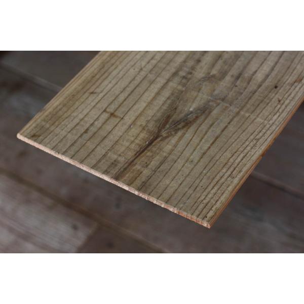 【素材・生産】OLD ASHIBA（足場板古材）※実際に建築現場で使用された無垢の杉足場板です。本社広島県廿日市市の工場で選別→水洗い→天日乾燥→研磨→製作→出荷を行っています。【SPEC】○厚み5ｍｍ足場板古材を厚み5ミリにカットした板で...