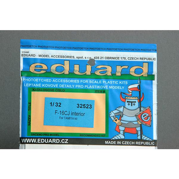 1/32　F-16CJ用内装のエッチングパーツ