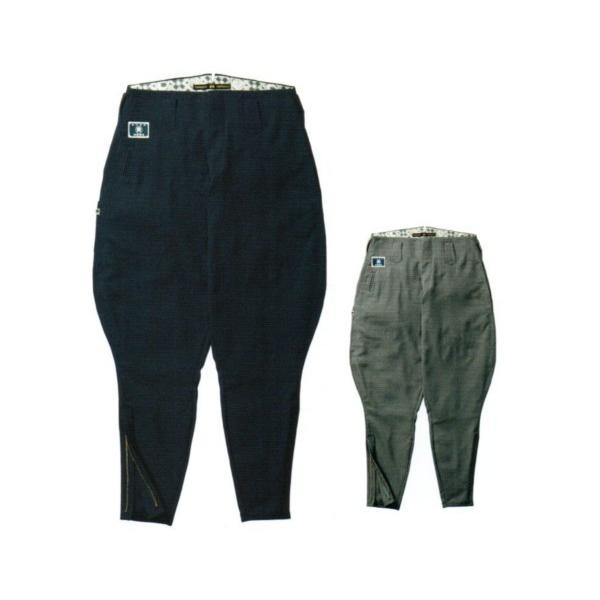 膝下から裾にかけてタイトに絞った、乗馬ズボン独自のタイトな裾スタイル。動きやすさは当然ながら、上品さも完備した傑作アイテム。タフでイージーケア性にすぐれたポリエステルに、吸湿性やドレープ性のあるレーヨンをミックスした素材を使用。丈夫であるだ...